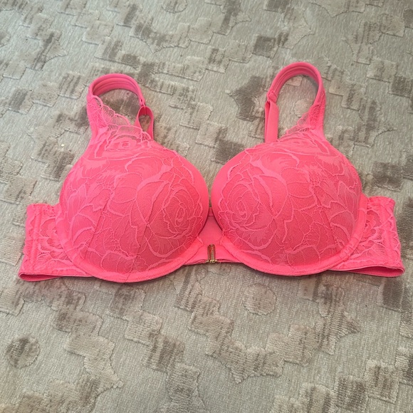 Cacique | Intimates & Sleepwear | Cacique 42c Front Close Pushup Bra ...